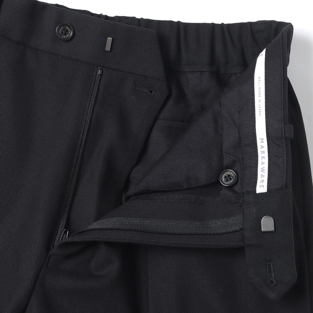 MARKAWARE(マーカウェア) - FLAT FRONT FLARED TROUSERS ORGANIC COTTON SURVIVAL CLOTH – Area